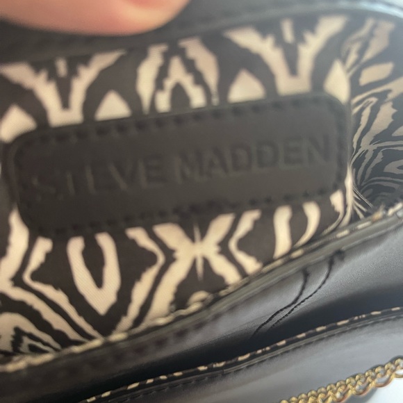 Steve Madden | Bags | Steve Madden Tote Bag With Gold Chains | Poshmark
